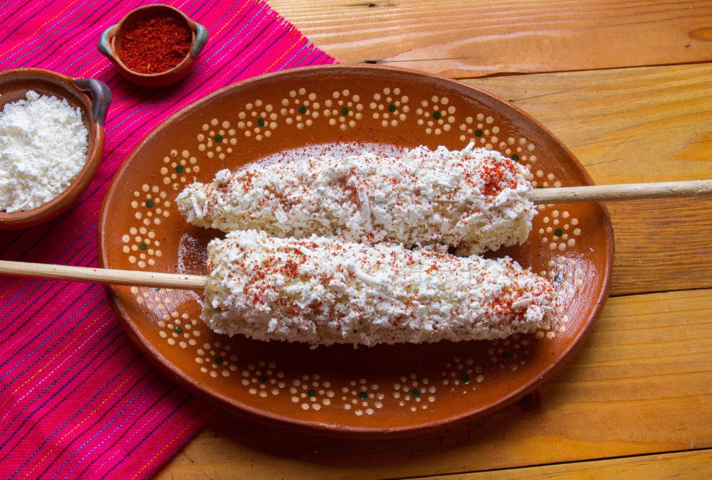 ¿Cuánto se gana vendiendo elotes y esquites? Esta emprendedora tiene la ...