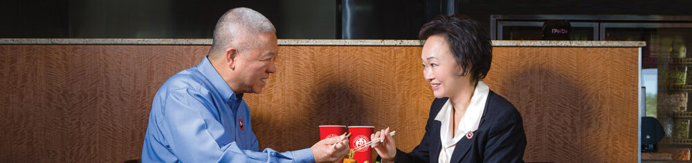 Se enamoraron en la universidad hace 45 años y juntos construyeron el imperio millonario de ...