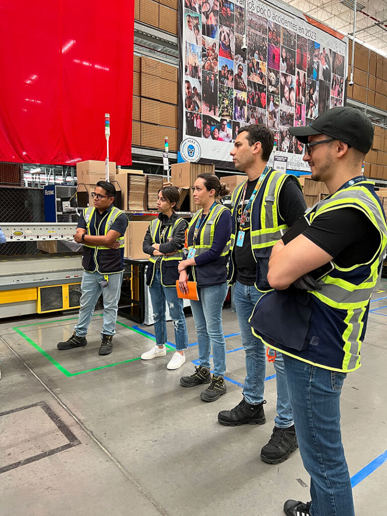 Con la boca abierta: así nos dejó el recorrido al Centro de Envío ...