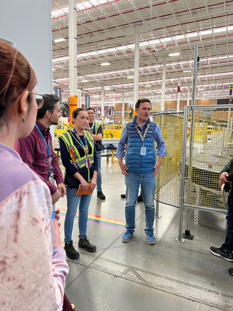 Con la boca abierta: así nos dejó el recorrido al Centro de Envío ...