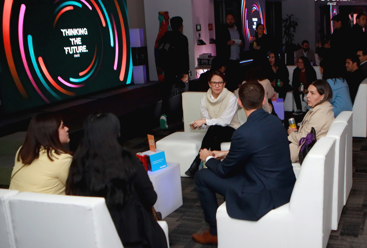 Thinking the future, la iniciativa de Coca-Cola para conectar a la GenZ ...