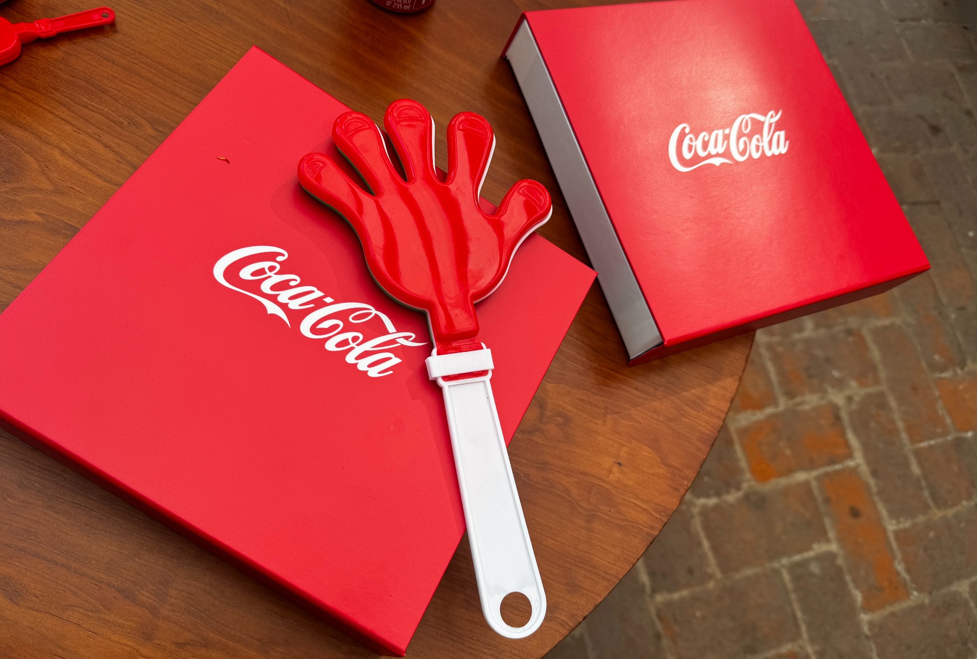 ¡Capitanas en la cancha y en la vida! Coca-Cola impulsa el liderazgo ...