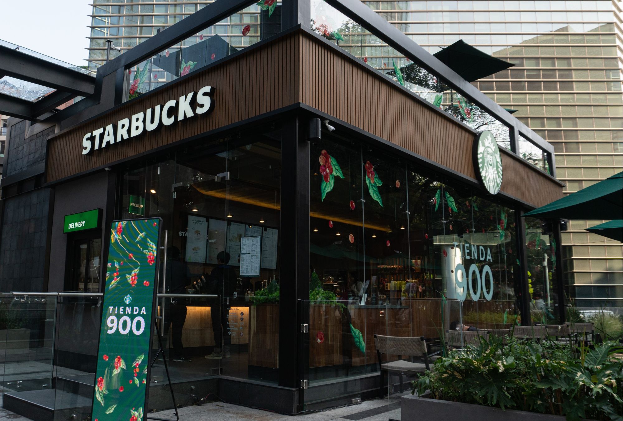 Starbucks abre su tienda 900 con café mexicano en el 90% de sus mezclas ...