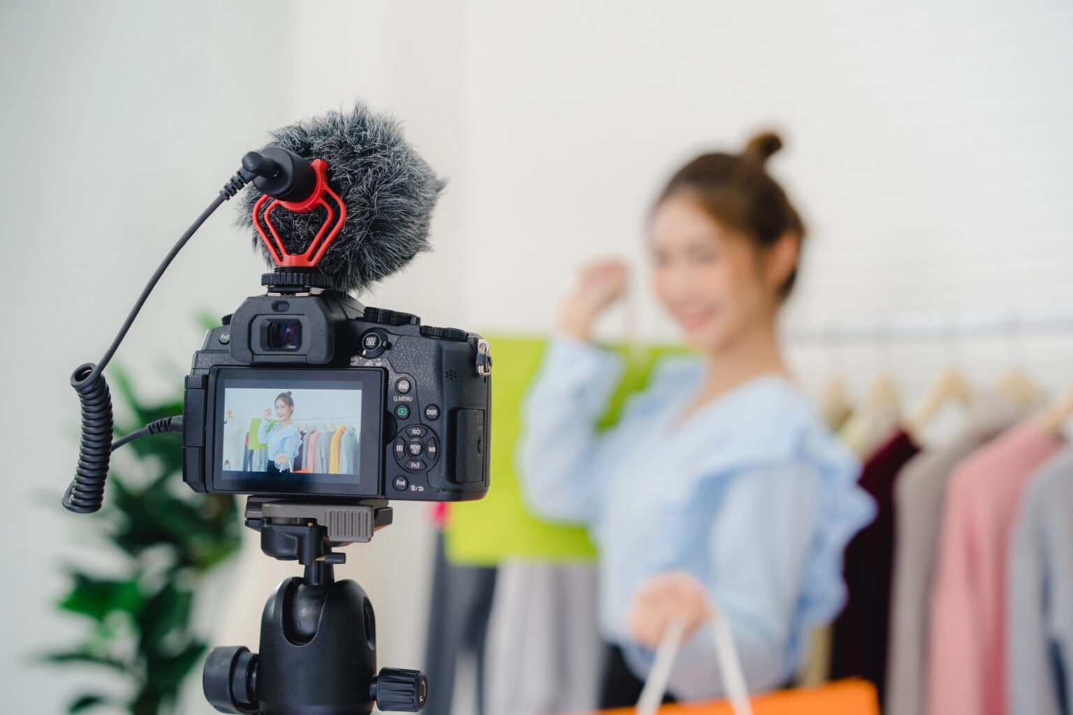 Guía completa para vender con Live Commerce: crece tu negocio con ...