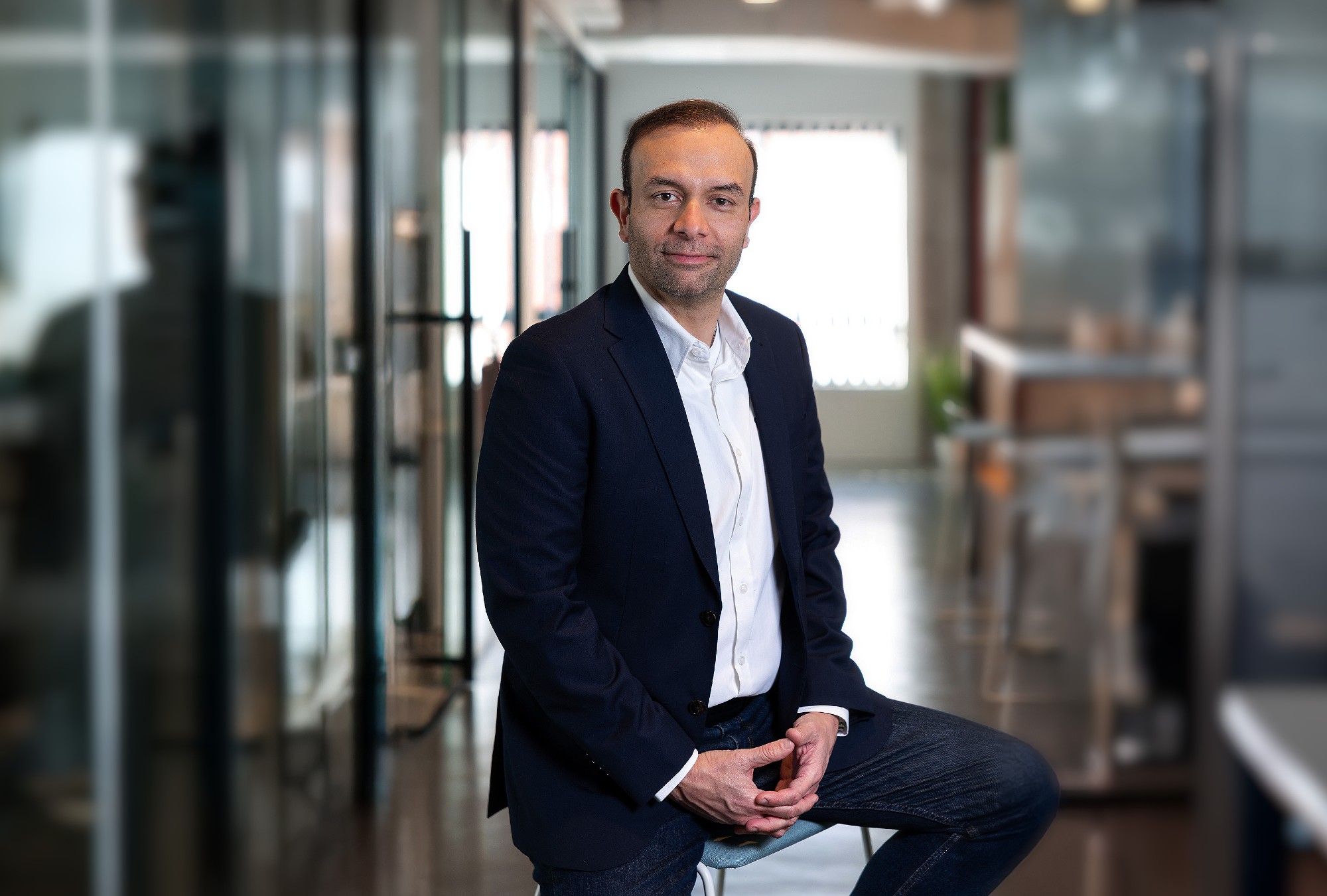 Fracttal levanta 35 mdd para acelerar la IA industrial - Emprendedor